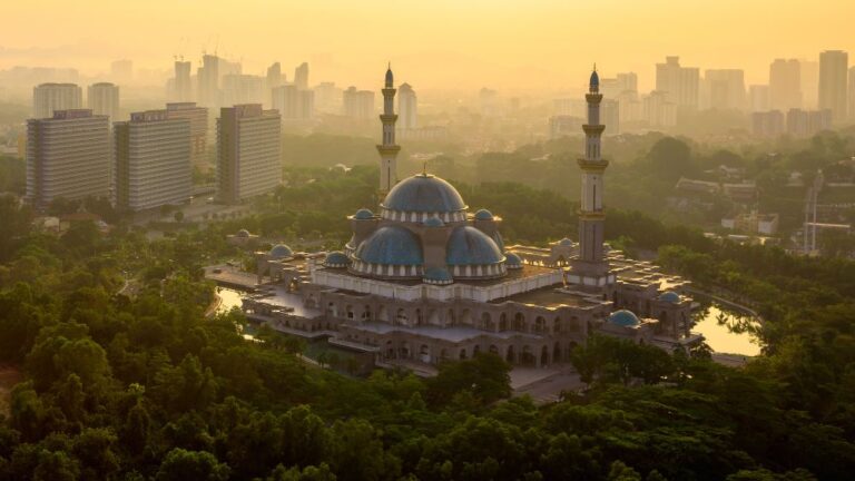 The Sacred Month of Dhul Qadah: Virtues, Do’s and Don’ts | Greentech ...